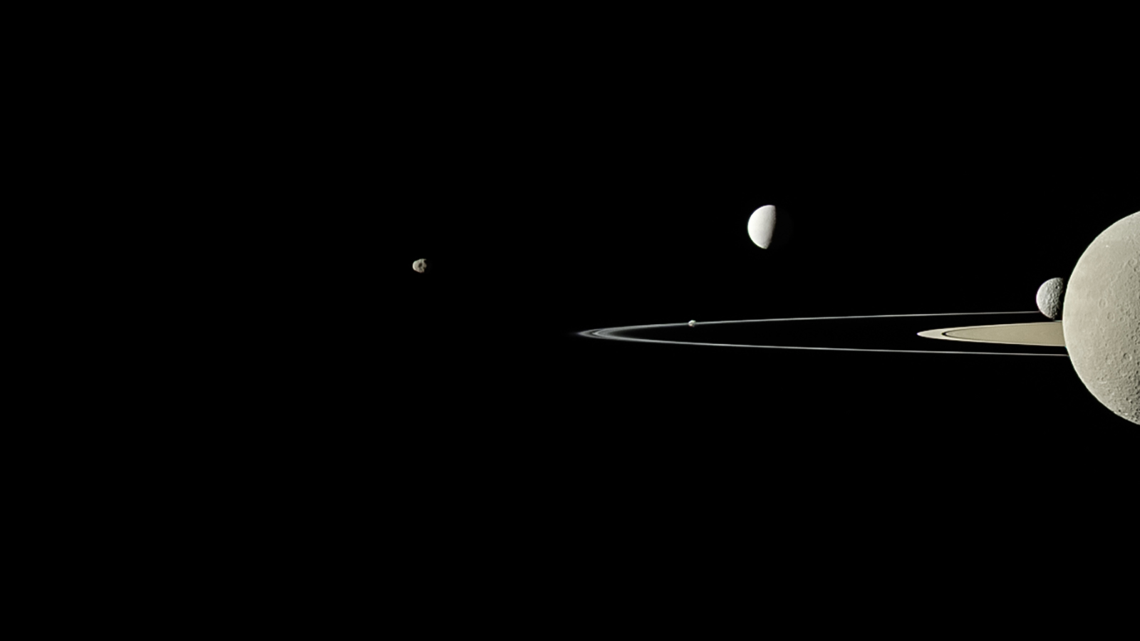 The Cassini Mission to Saturn - Opus Solaris